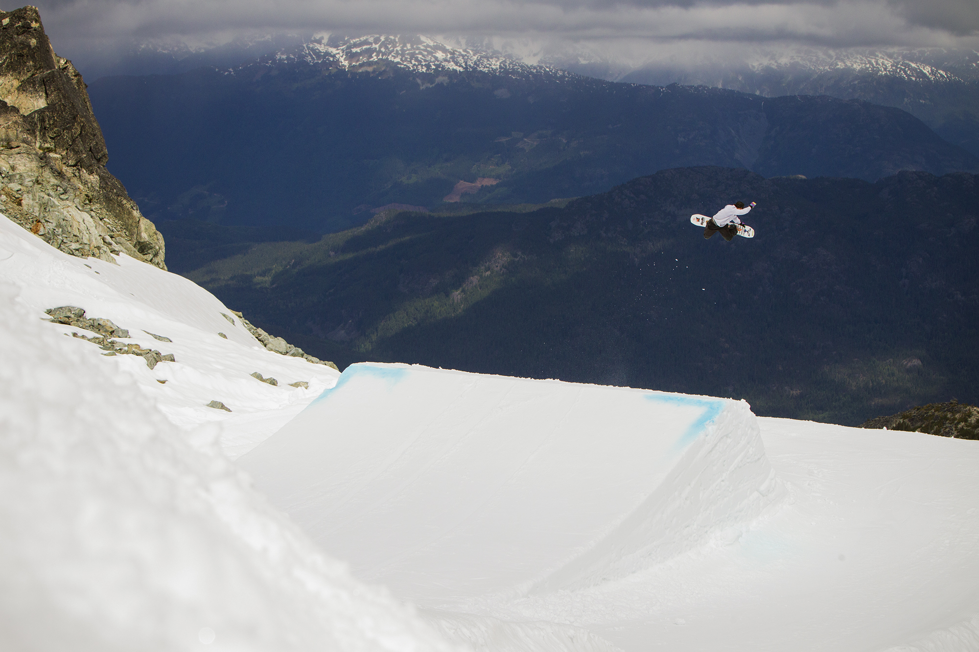Summer Shred: Glacier Skiing and Snowboarding – blog.whistlerblackcomb.com